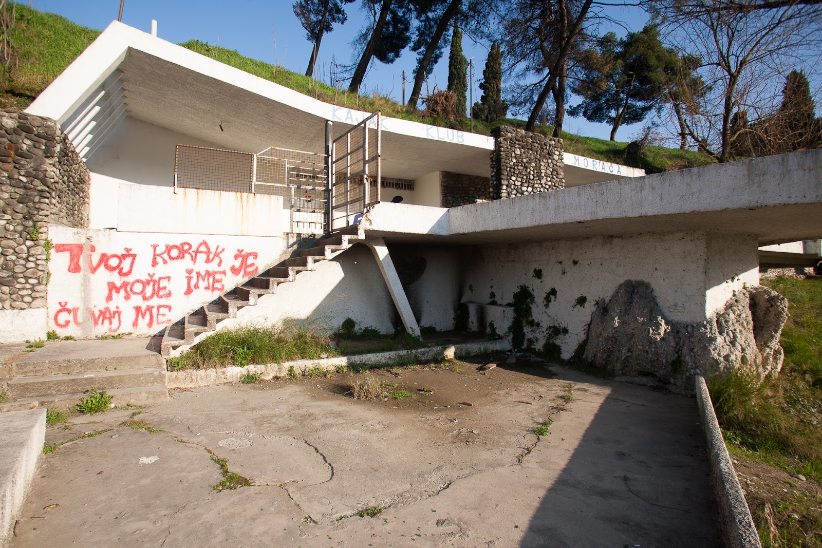Hidden Architecture » OBSCURED BY CLOUDS: Kayak Club Galeb - Hidden ...