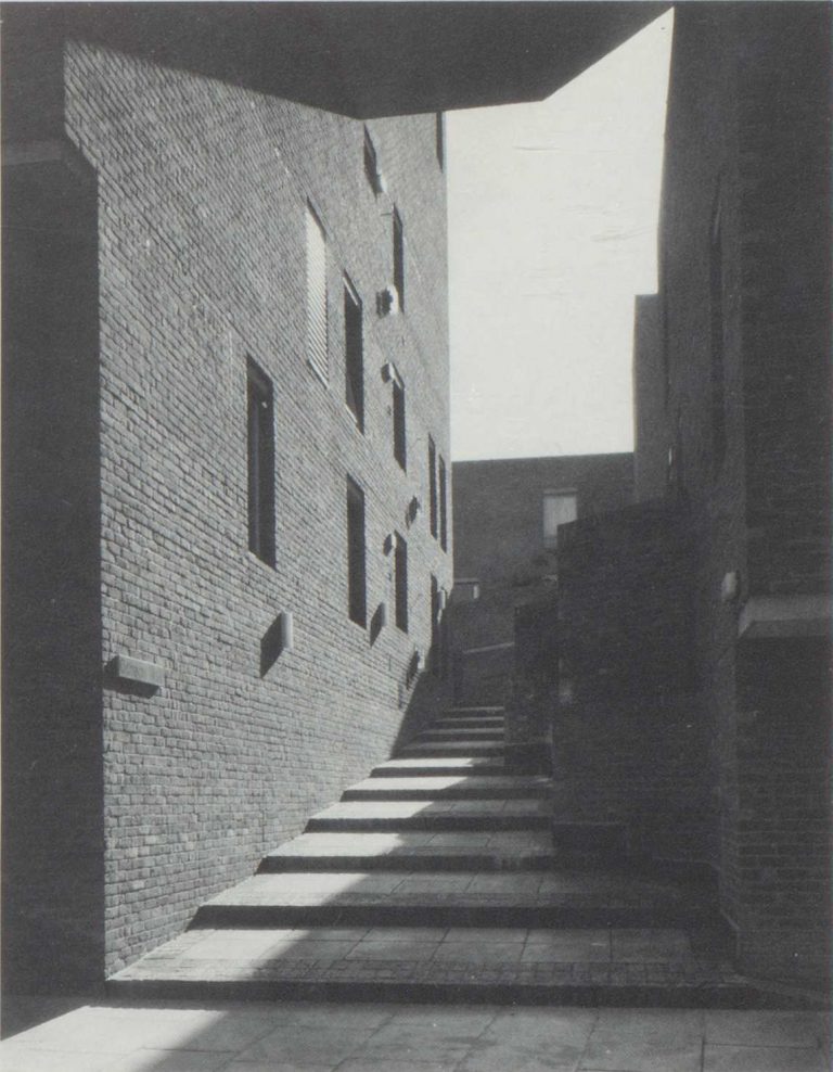 Hidden Architecture » Odham's Walk - Hidden Architecture