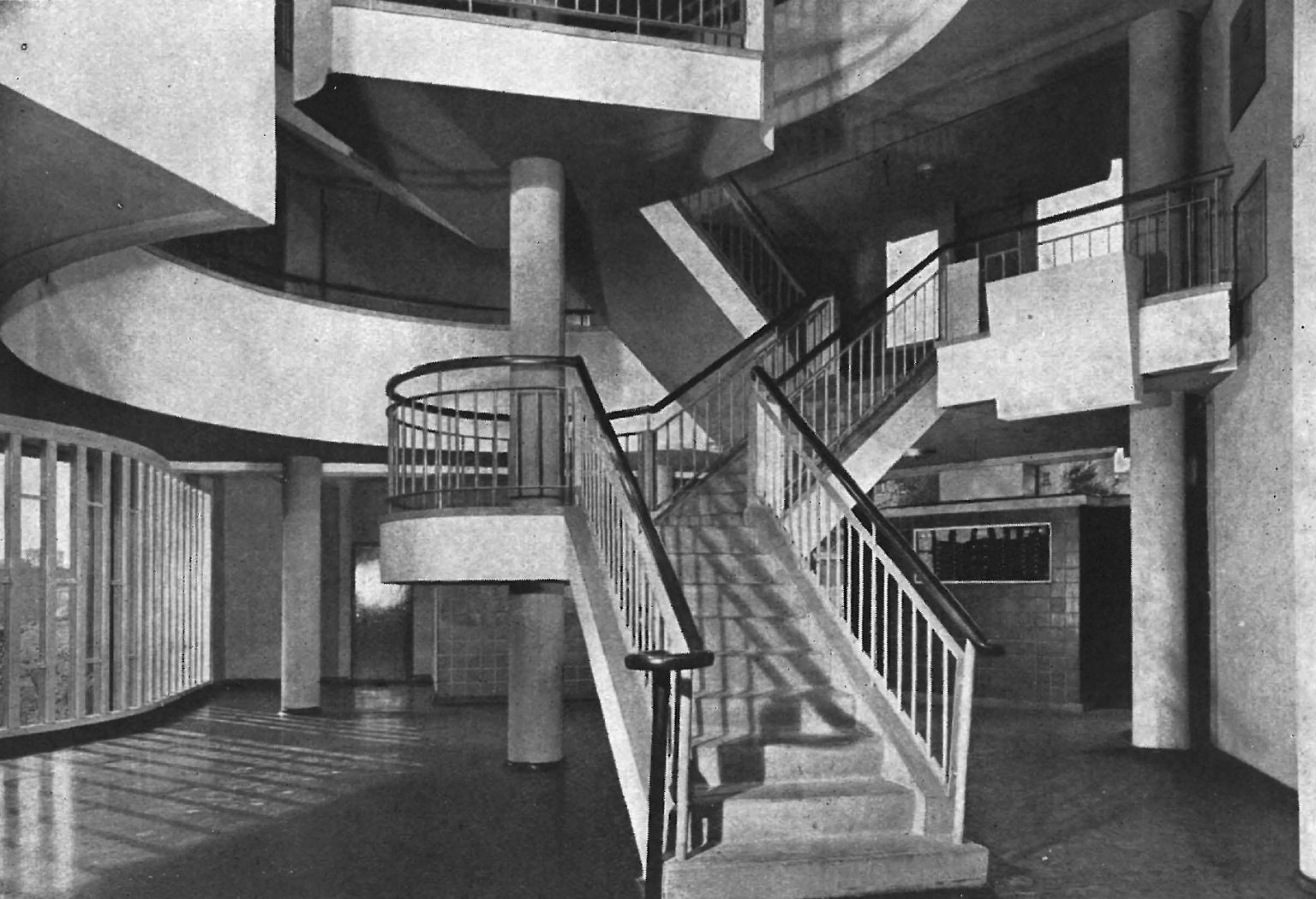 Hidden Architecture » Bevin Court - Hidden Architecture