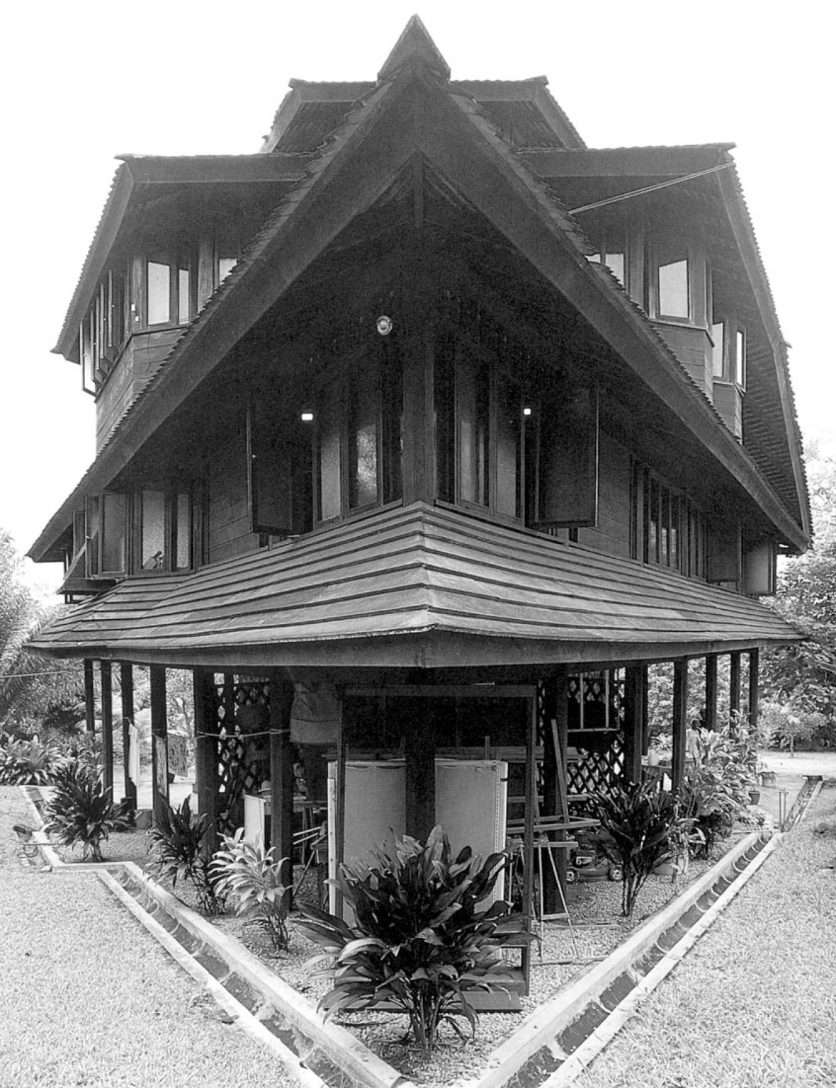 Hidden Architecture » Salinger House - Hidden Architecture