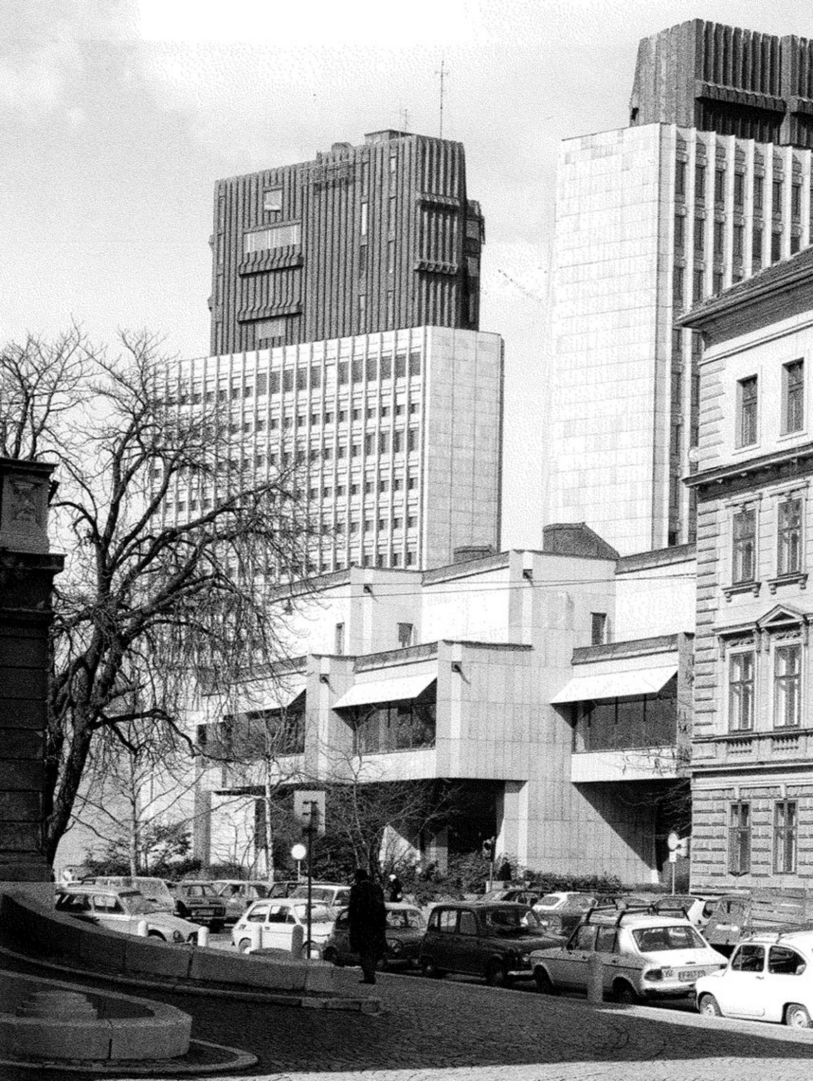 Hidden Architecture » Revolution Square - Hidden Architecture