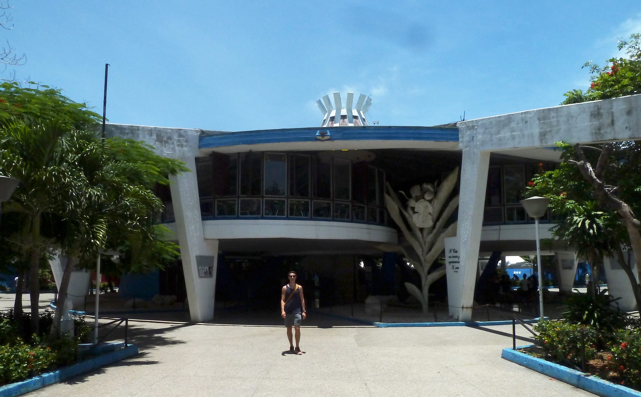 Hidden Architecture » Coppelia Ice-cream Building - Hidden Architecture