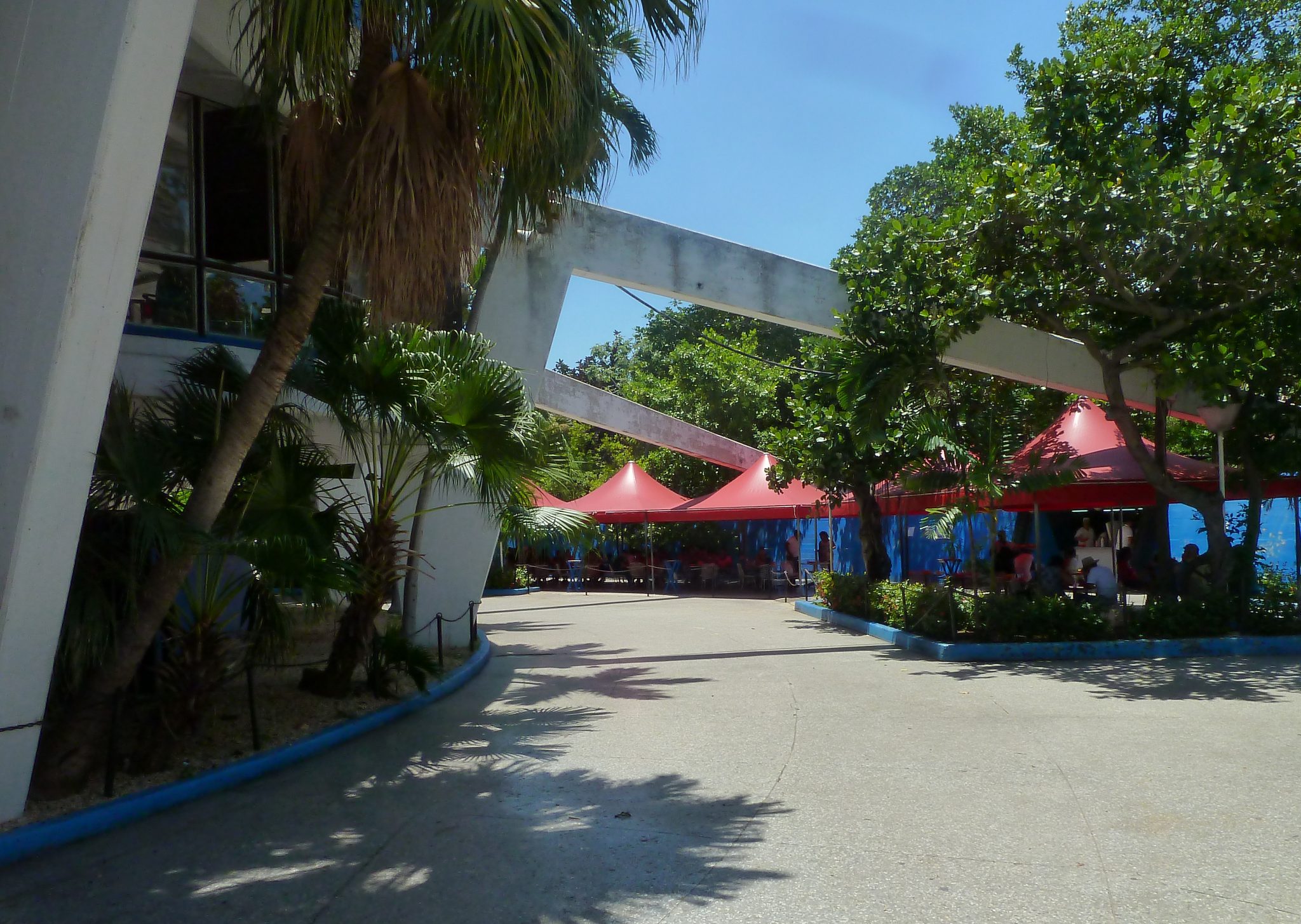 Hidden Architecture » Coppelia Ice-cream Building - Hidden Architecture