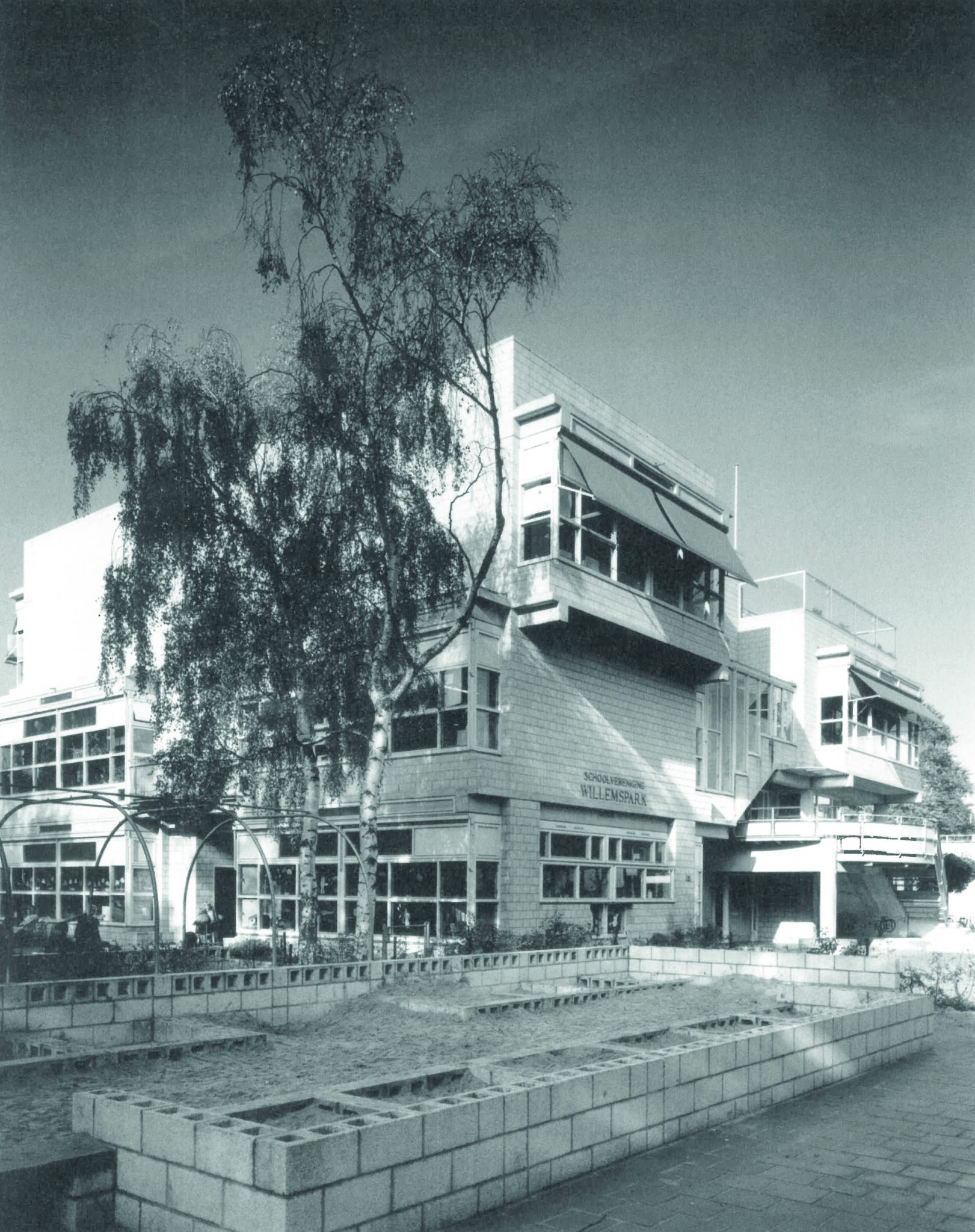 Hidden Architecture » Apollo Schools - Hidden Architecture